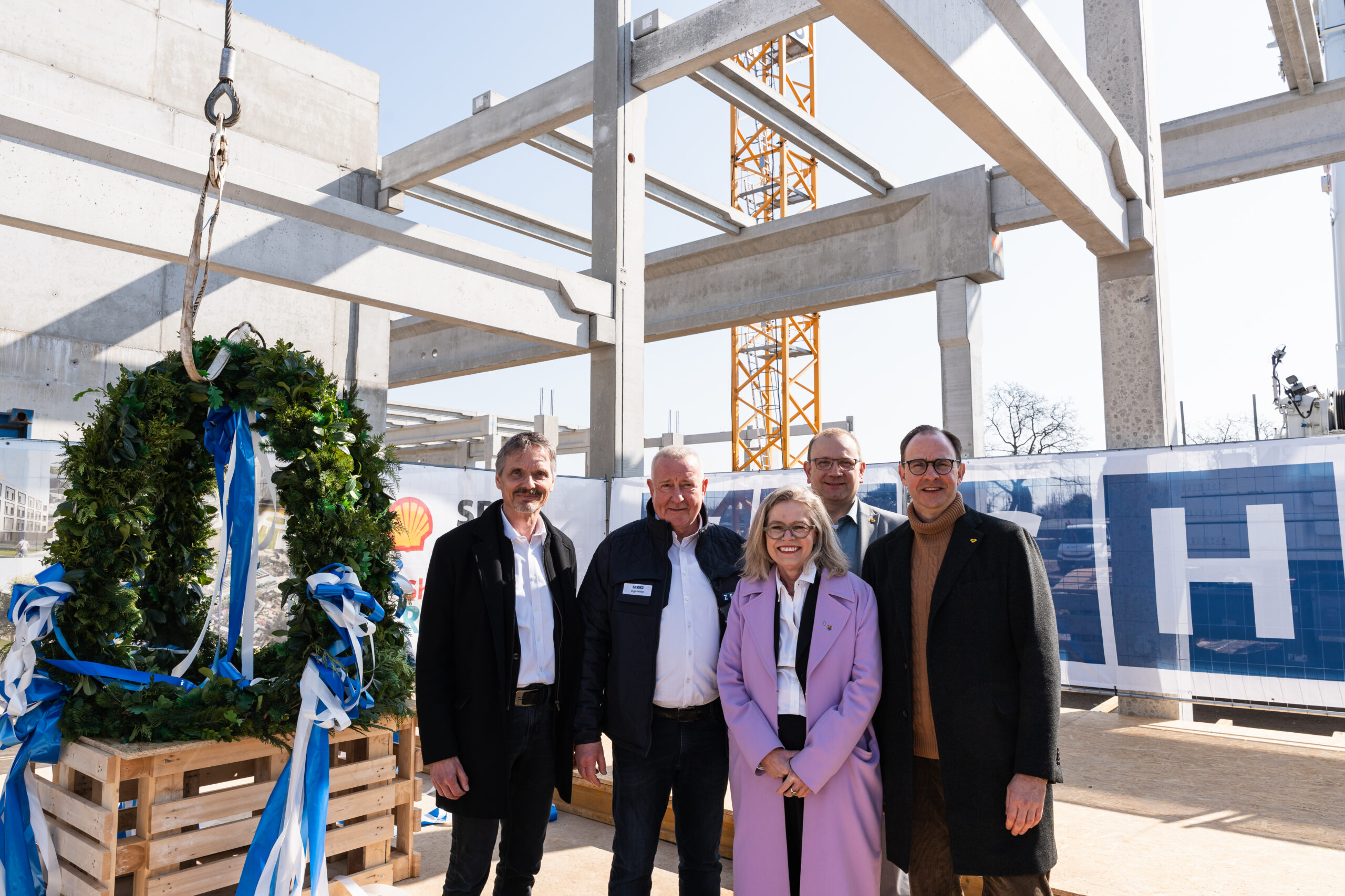 Project Milestone: Topping-out ceremony for the new BVG Bus Depot at ...