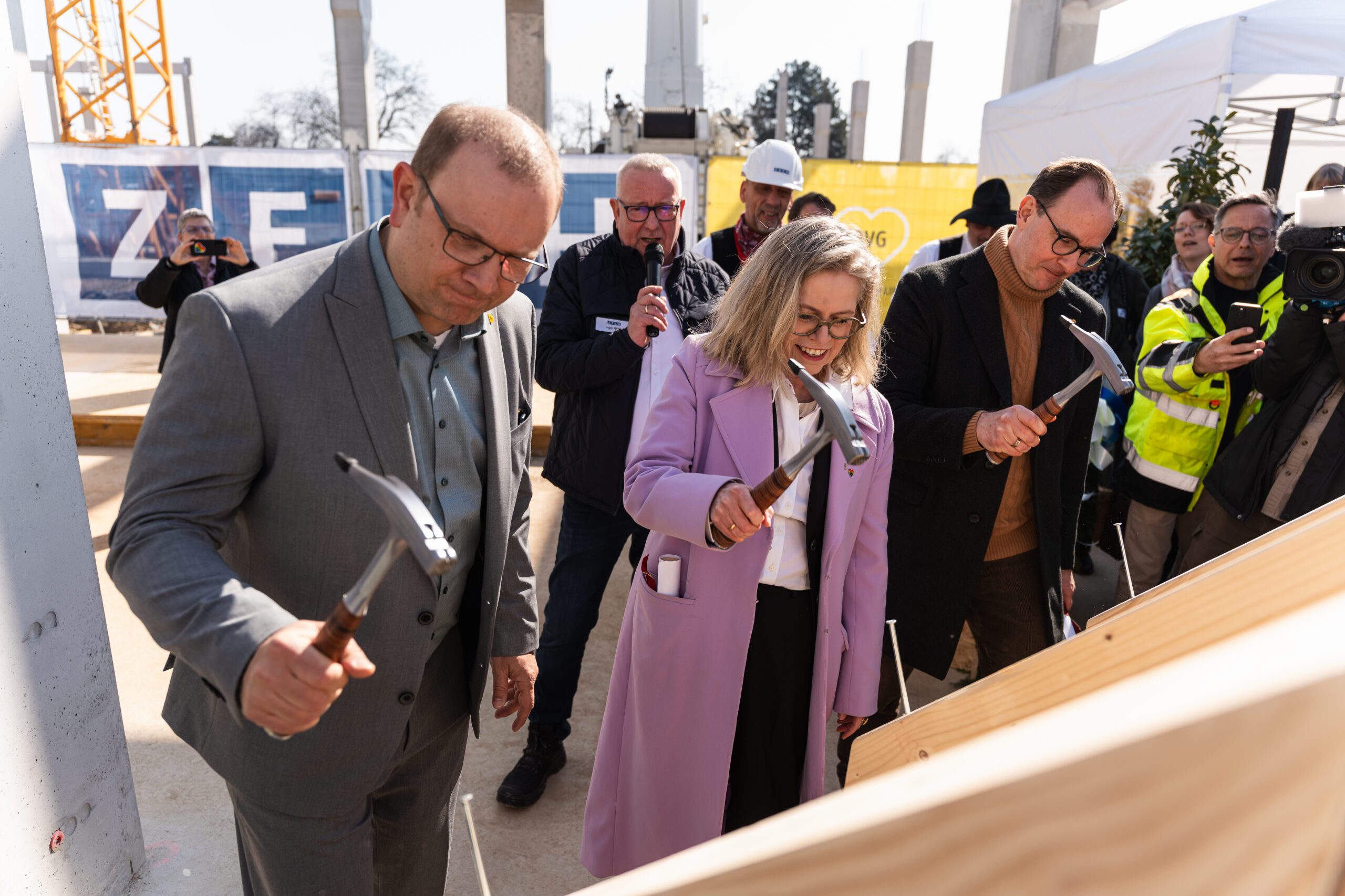 Project Milestone: Topping-out ceremony for the new BVG Bus Depot at ...